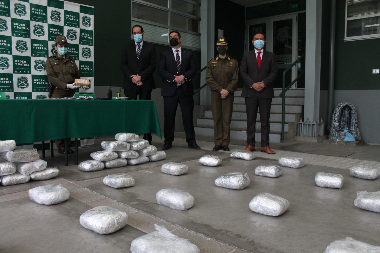 Carabineros del OS7 Ñuble desarticuló organización criminal e incautó 120 mil dosis de droga en ...